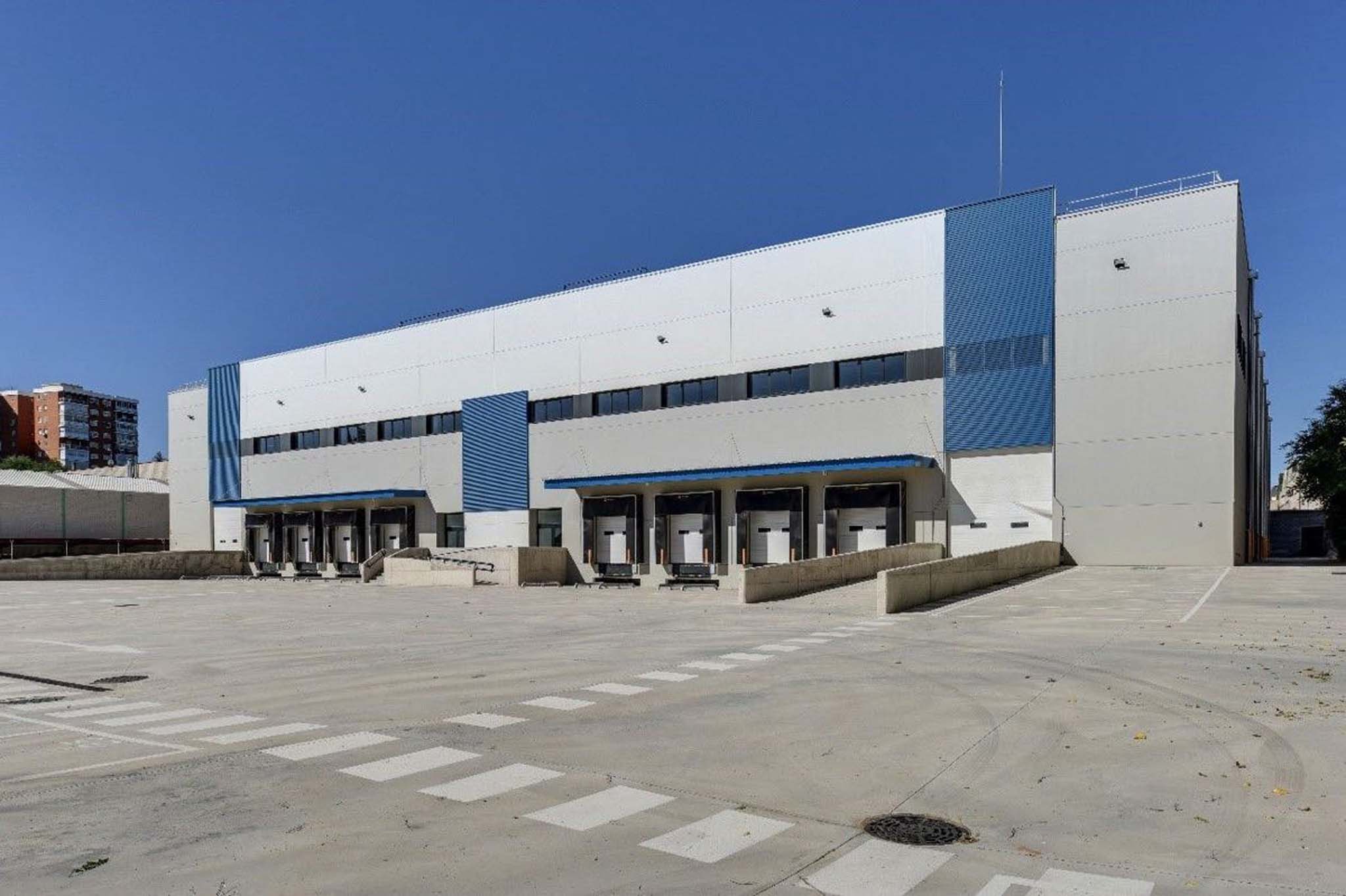 Azora consolidates its position in the logistics sector, closing 2022 ...